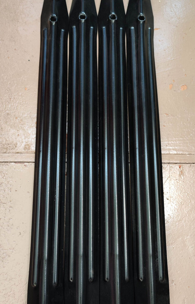USED Williams/Bally/JJP Ribbed Black Legs - Set of 4 A-19514 | Pinball Haus